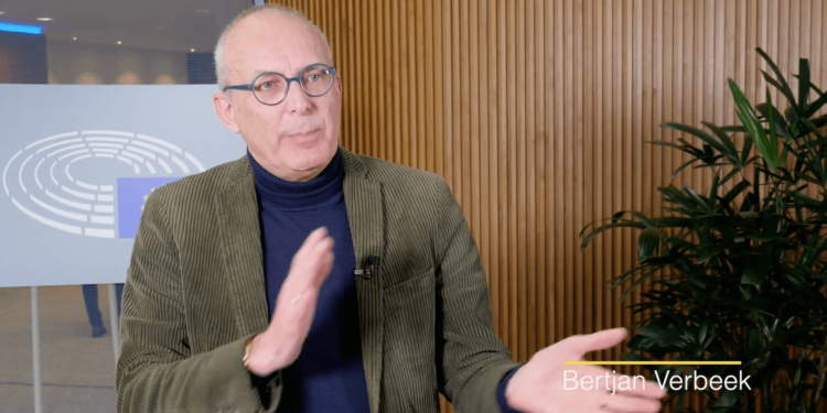 Bertjan Verbeek on "Disagreement among populists in the Netherlands ...